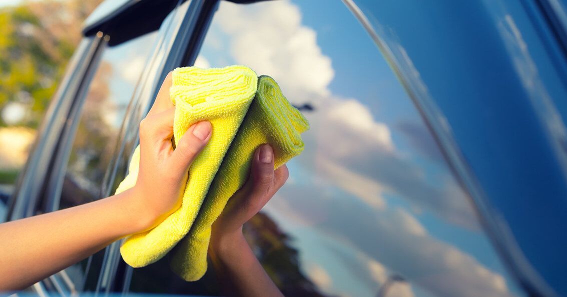 Biar Lebih Hemat Begini Cara Mencuci Mobil Tanpa Air